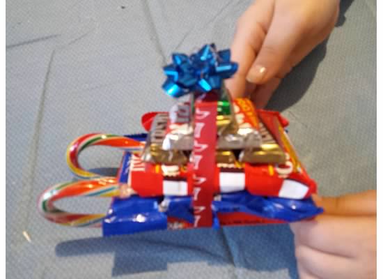 6 Fun and Easy Christmas Crafts for Kids Under $5!